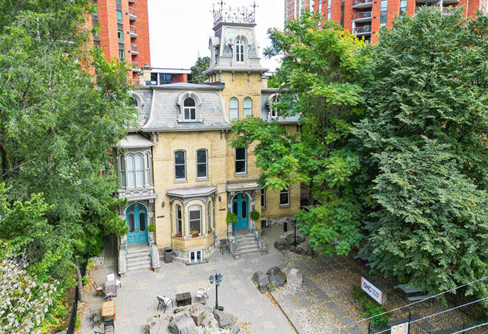 OHC Toronto | 語学学校 | トロント留学 | 初めてのカナダ留学